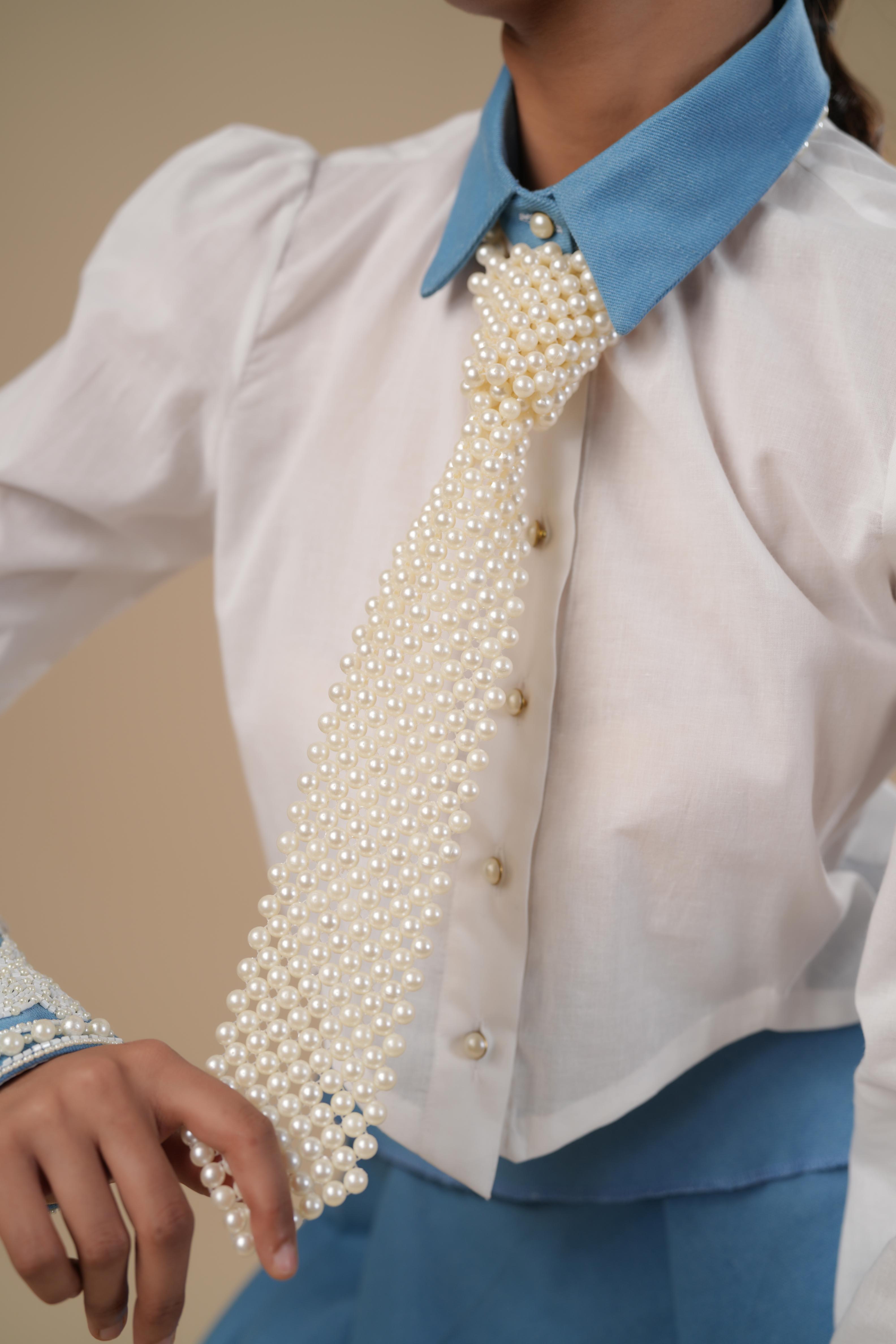 PEARL TIE – White Maison de Couture